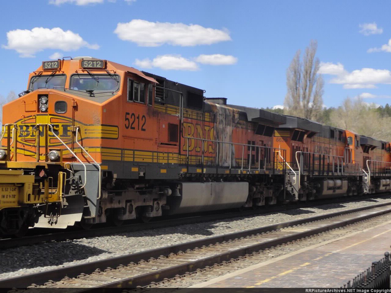 BNSF 5212